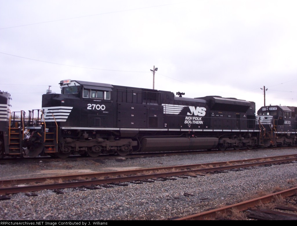 NS 2700